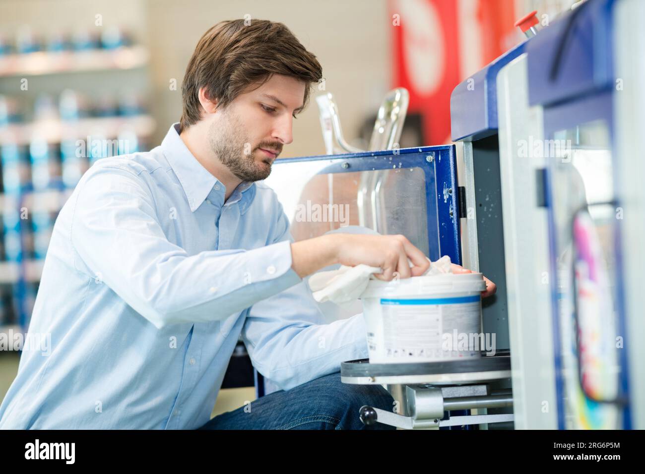 Paint mixing machine hi-res stock photography and images - Alamy