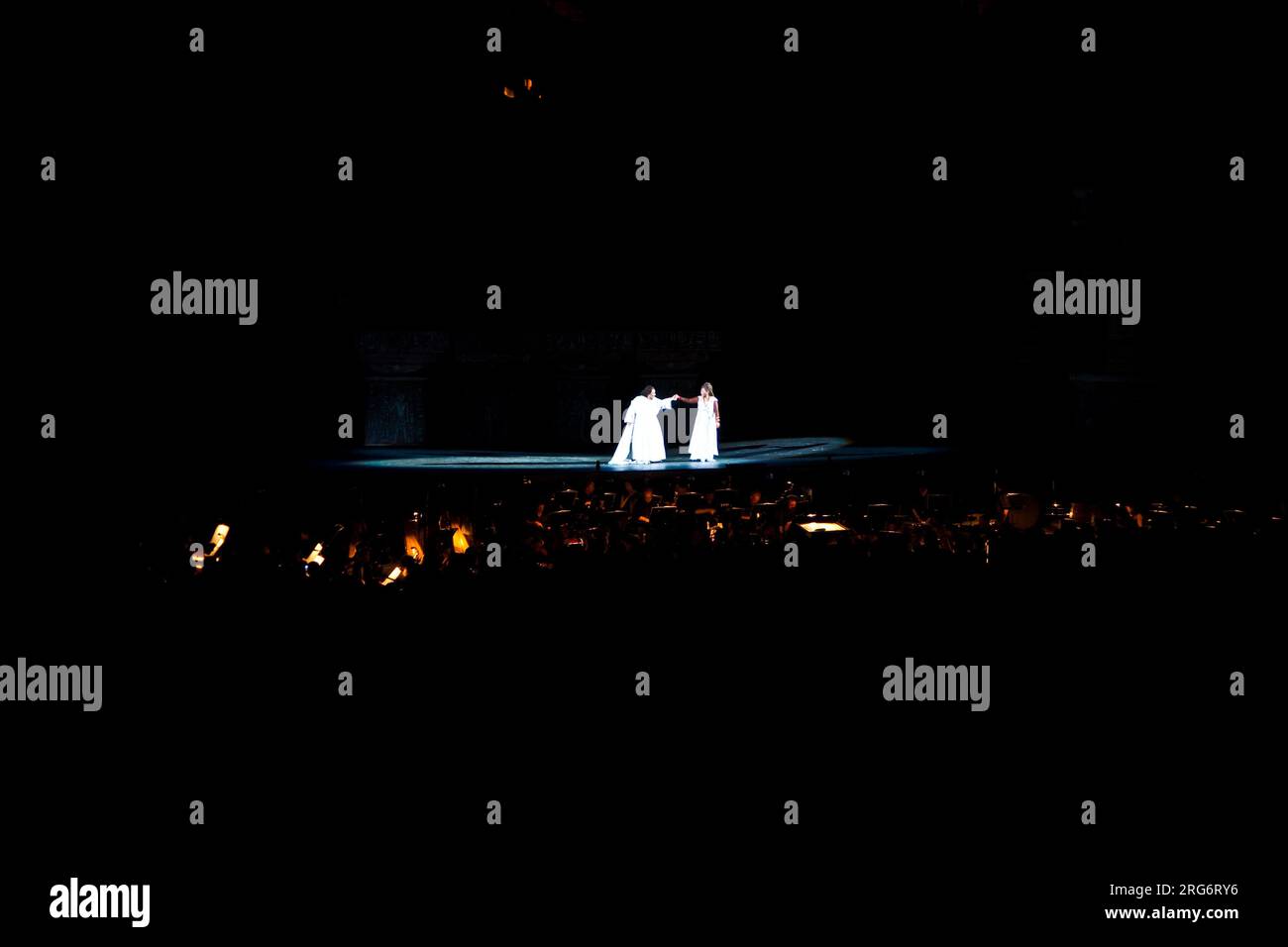 Opera aida singer hi-res stock photography and images - Alamy