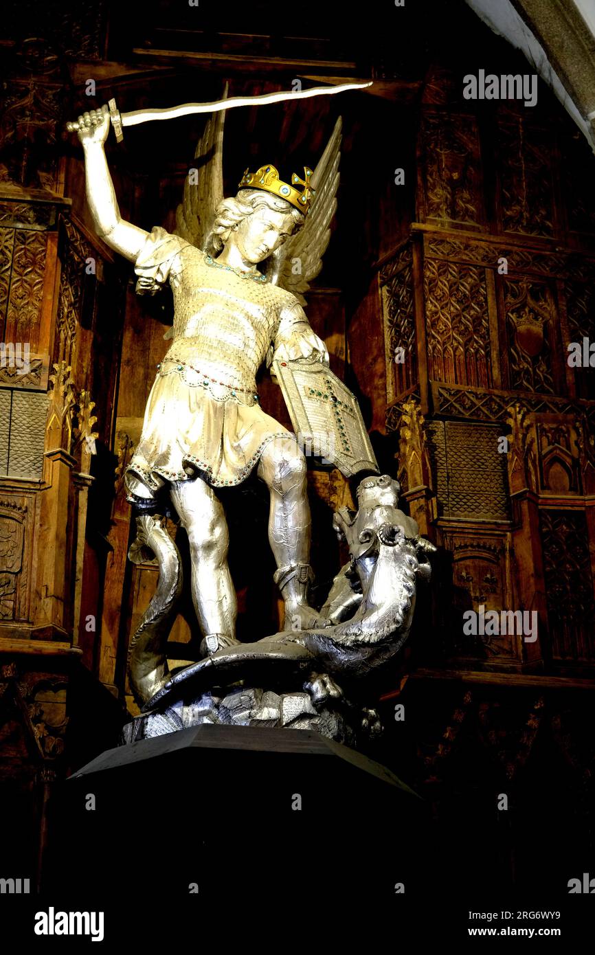 Statue archangel michael michel mont saint michel mont saint mic hi-res ...