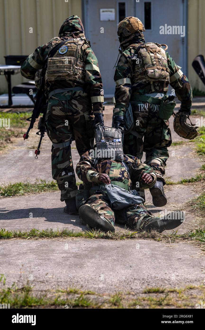 Airmen of the 121st Air Refueling Wing conduct a chemical, biological ...