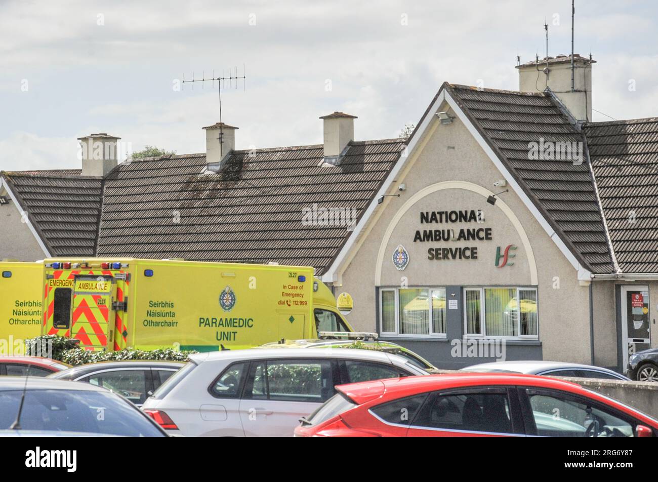 National Ambulance Service. Limerick. Ireland Stock Photo - Alamy