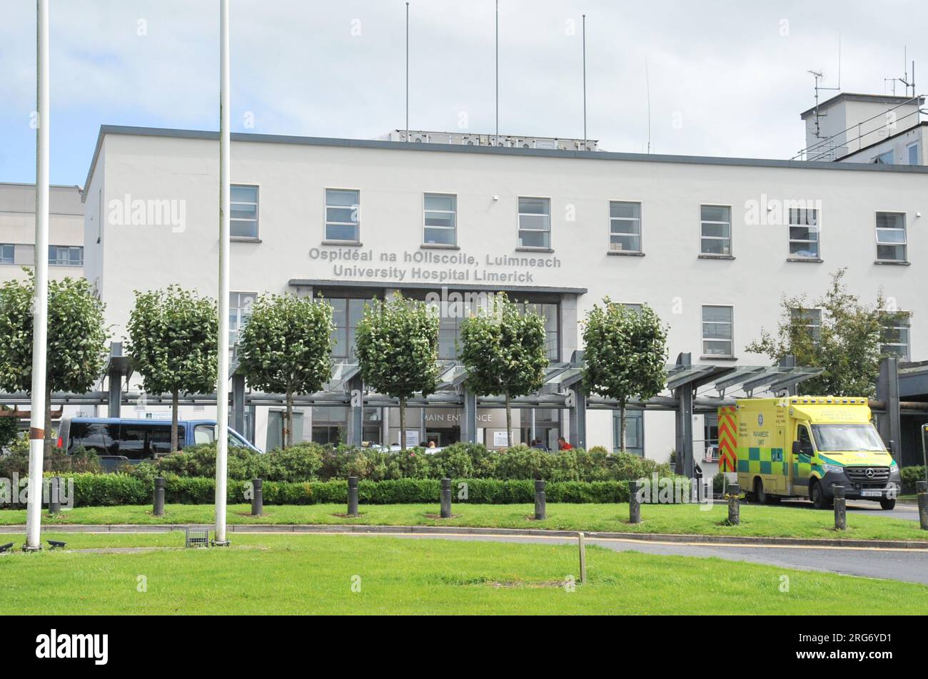 University Hospital Limerick. Ireland Stock Photo - Alamy