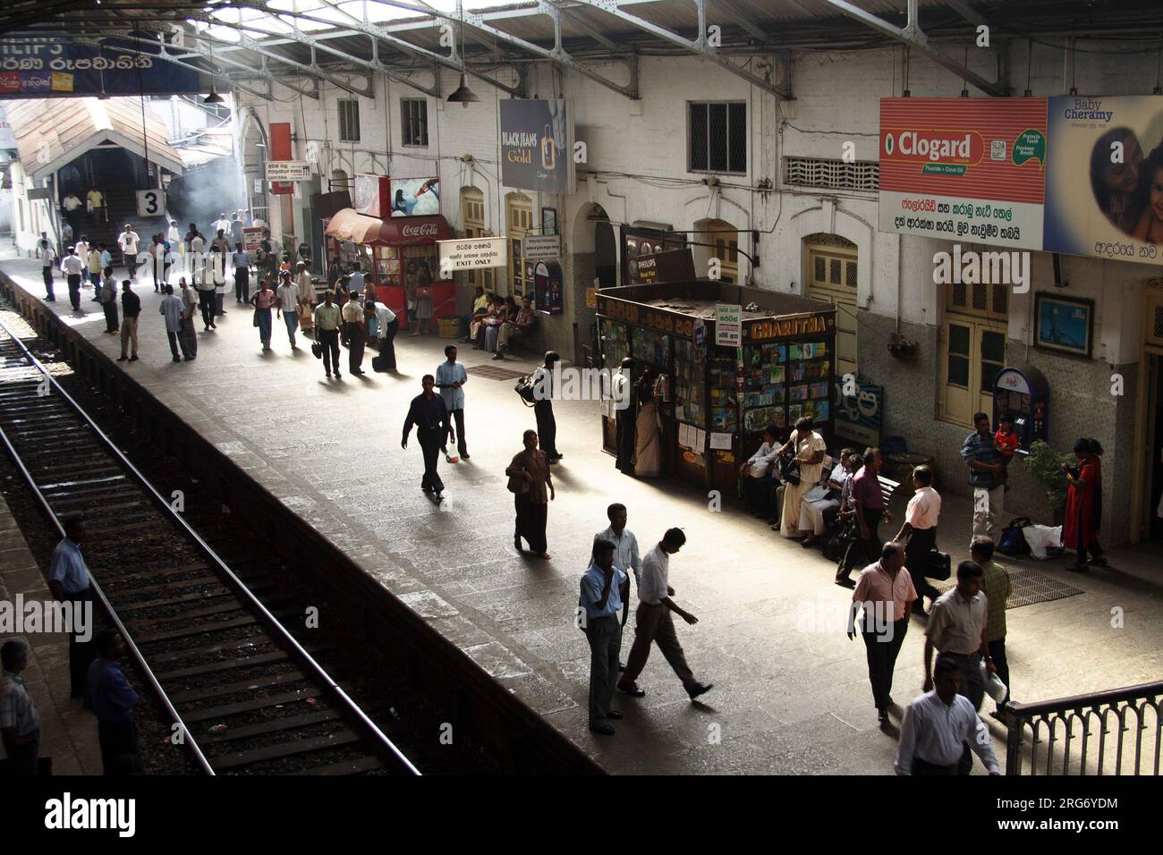 COLOMBO, SRI LANKA - AUG 16: arriving by trainin the scenic old british ...