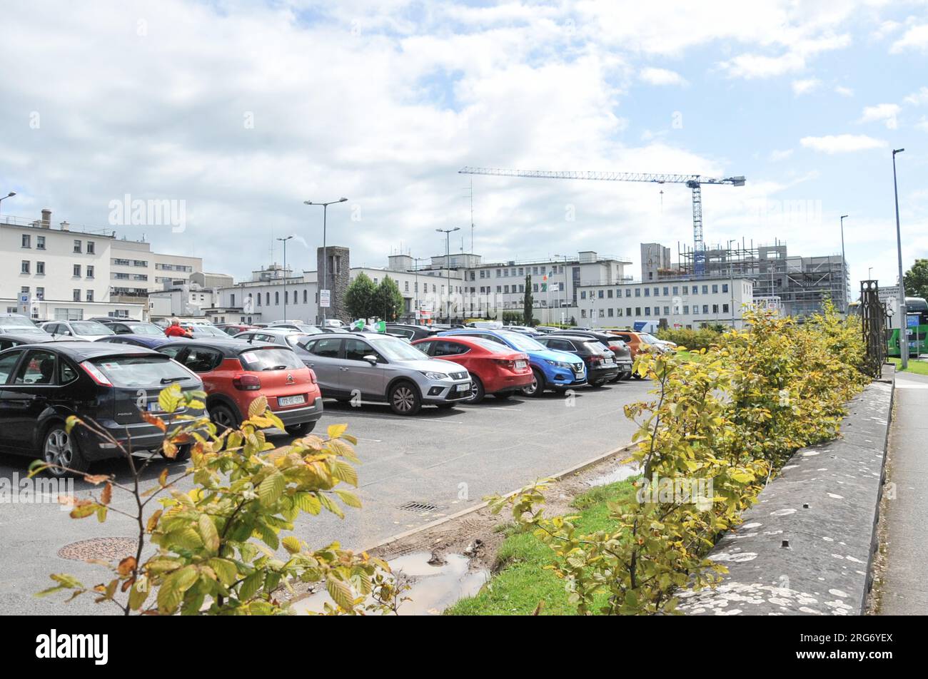University Hospital Limerick. Ireland Stock Photo - Alamy