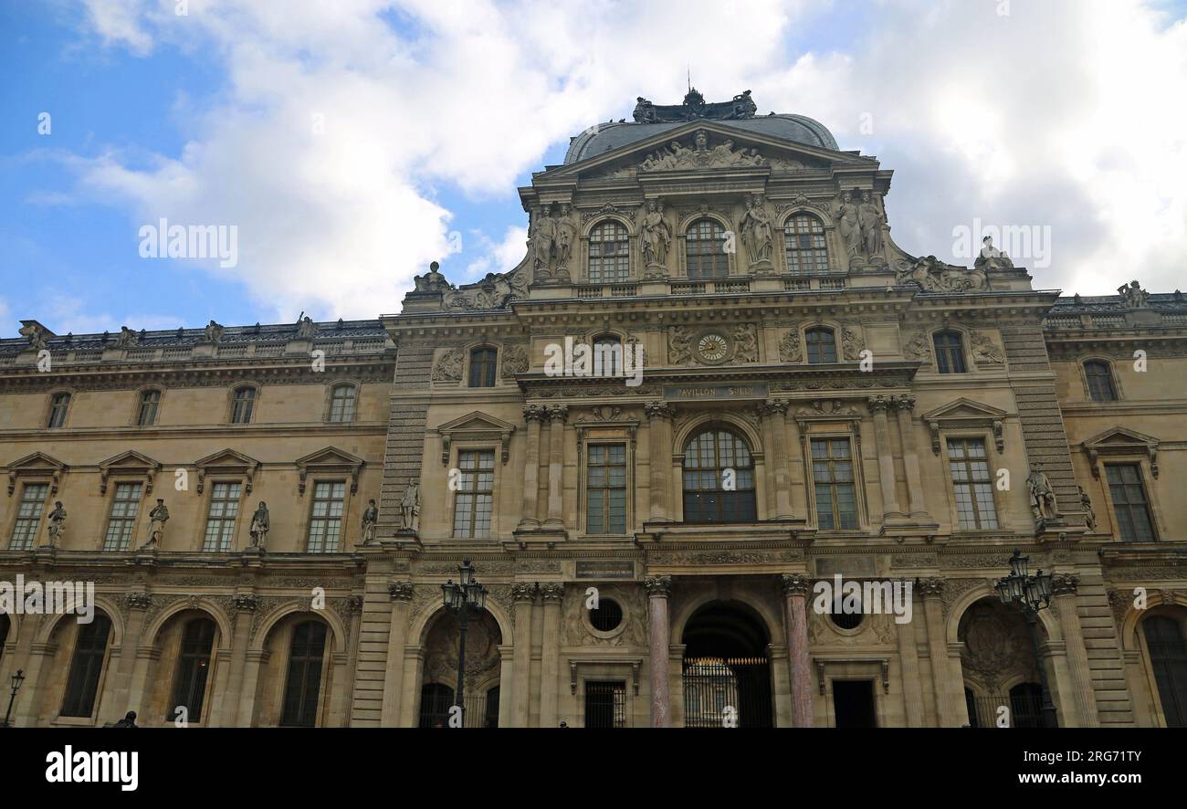 Louvre facade hi-res stock photography and images - Alamy