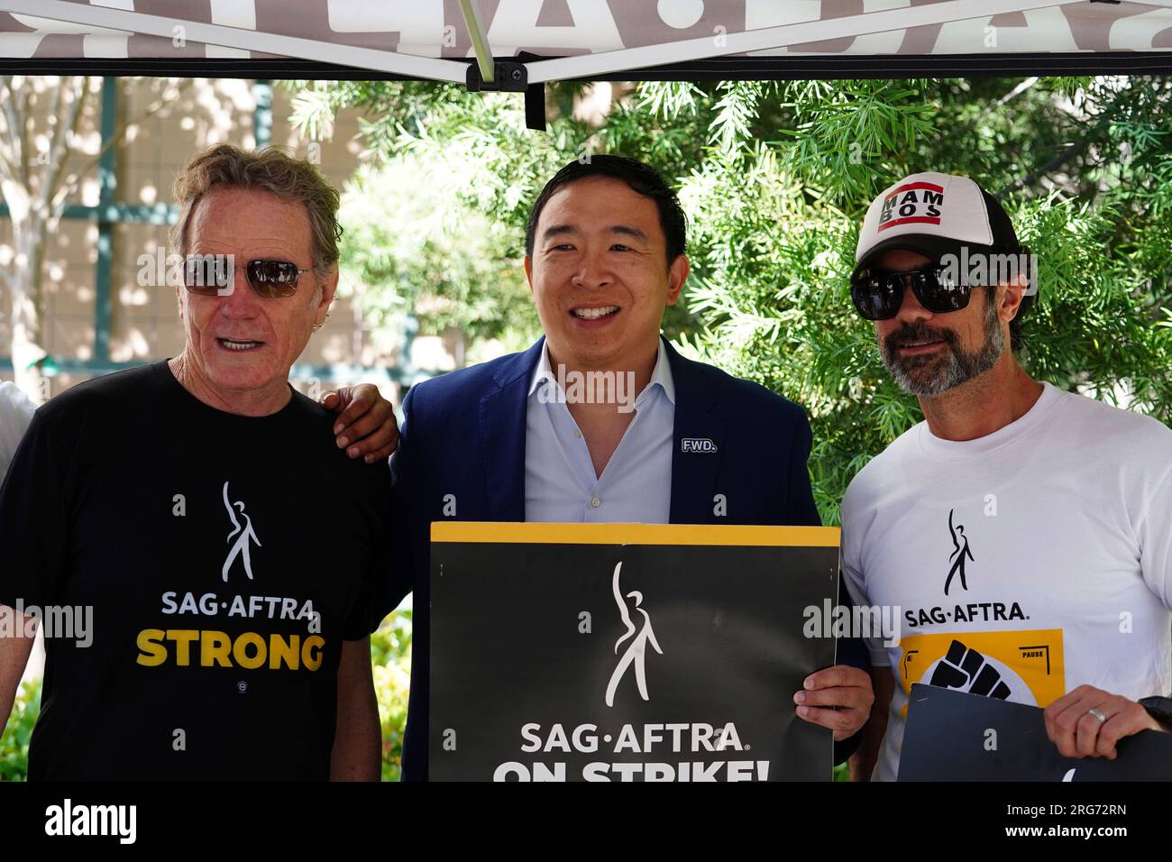 Photo by: gotpap/STAR MAX/IPx 2023 8/7/23 Bryan Cranston , Andrew Yang ...