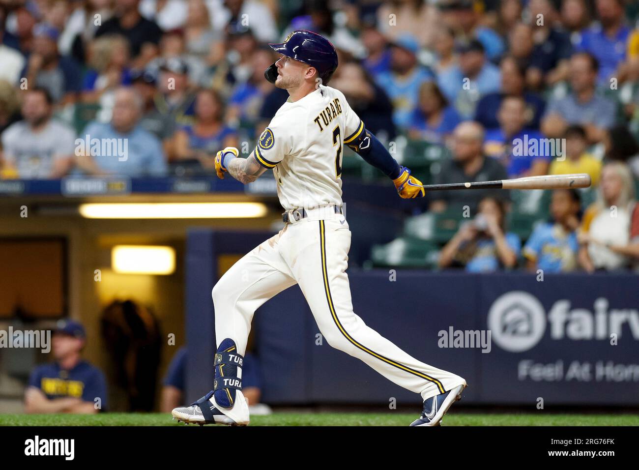 MILWAUKEE, WI - AUGUST 07: Milwaukee Brewers second baseman Brice ...