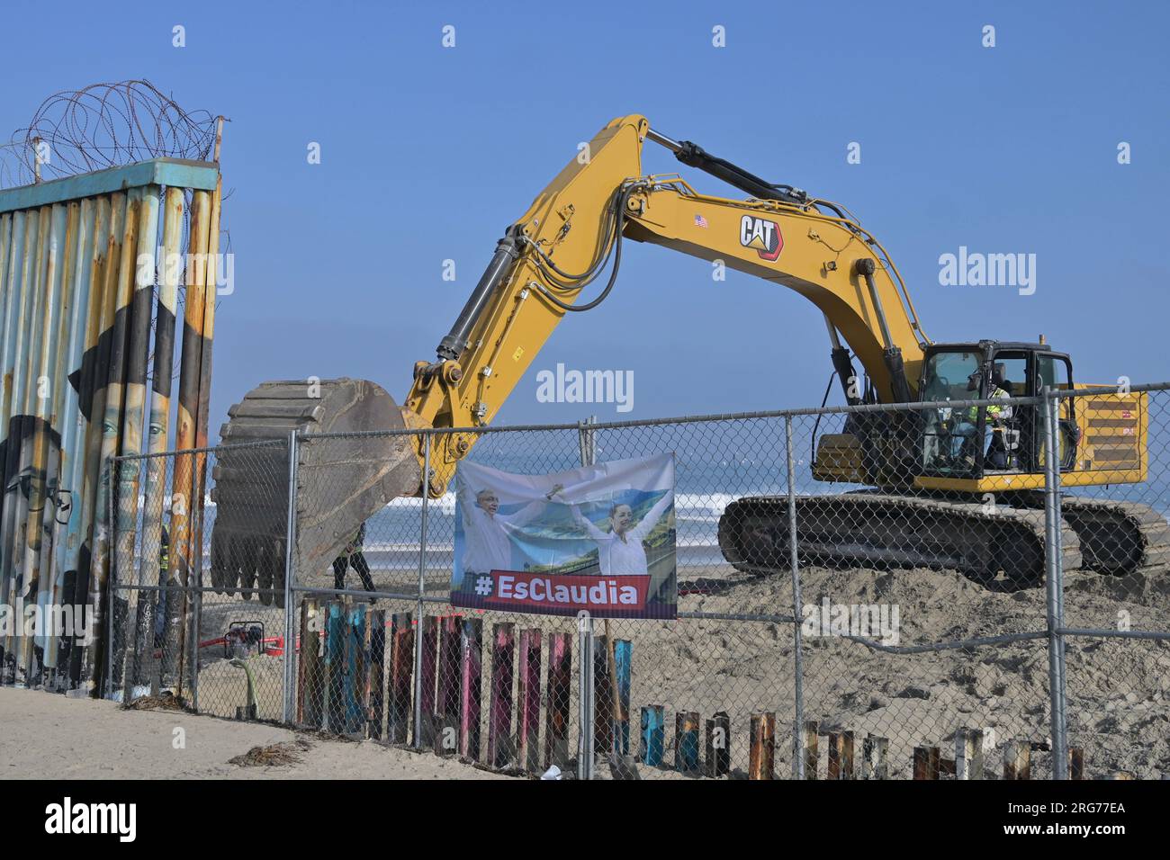 Tijuana, Mexico. 07th Aug, 2023. Border construction continues on the ...