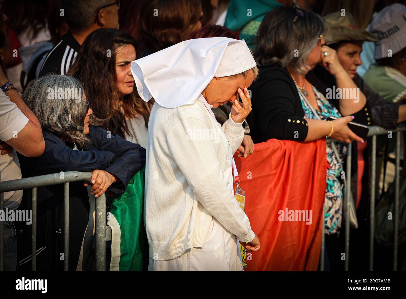 Fatima, Portugal. 5th Aug, 2023. Pilgrims gather at daybreak in the ...