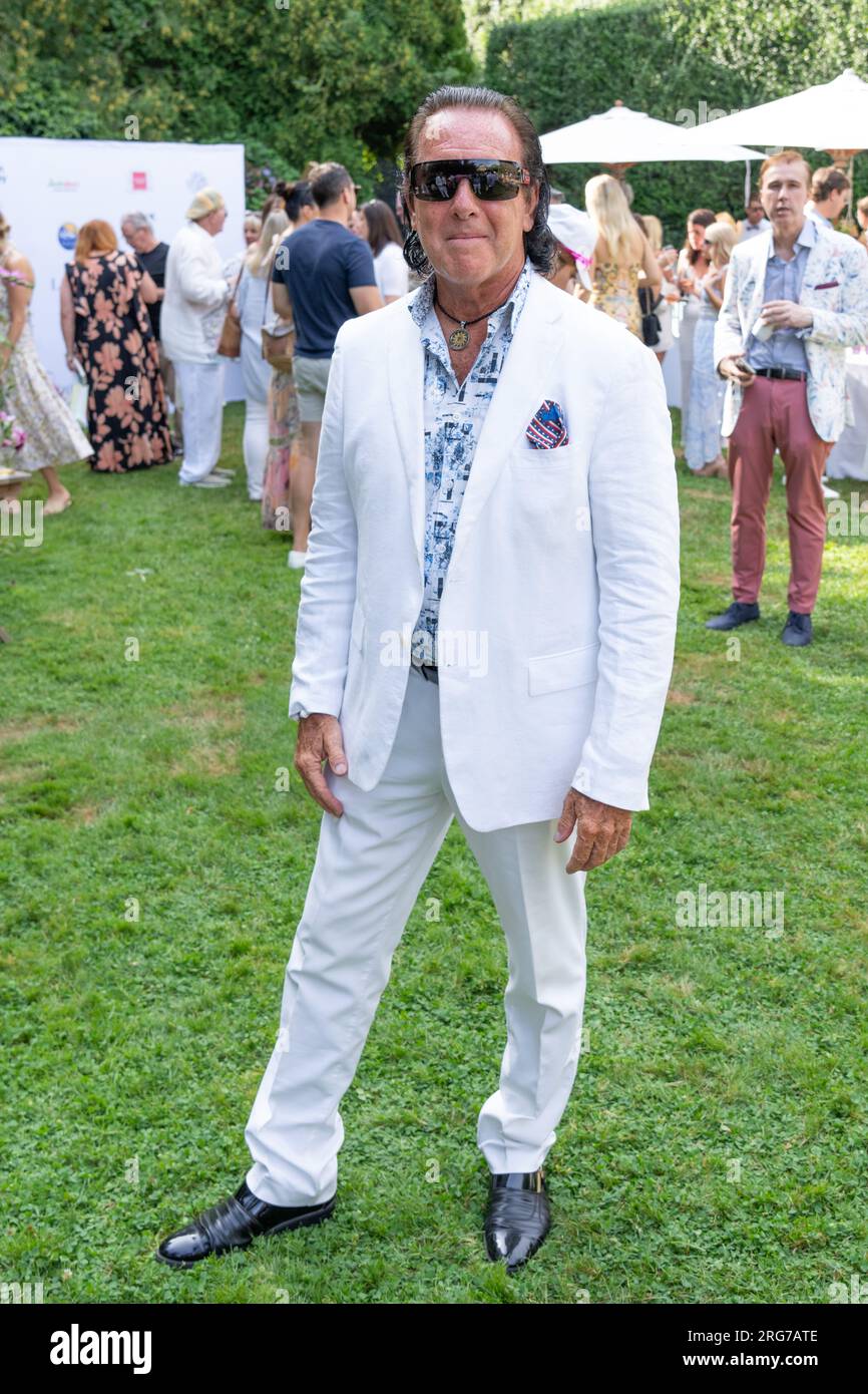 Lux anthony hi-res stock photography and images - Alamy