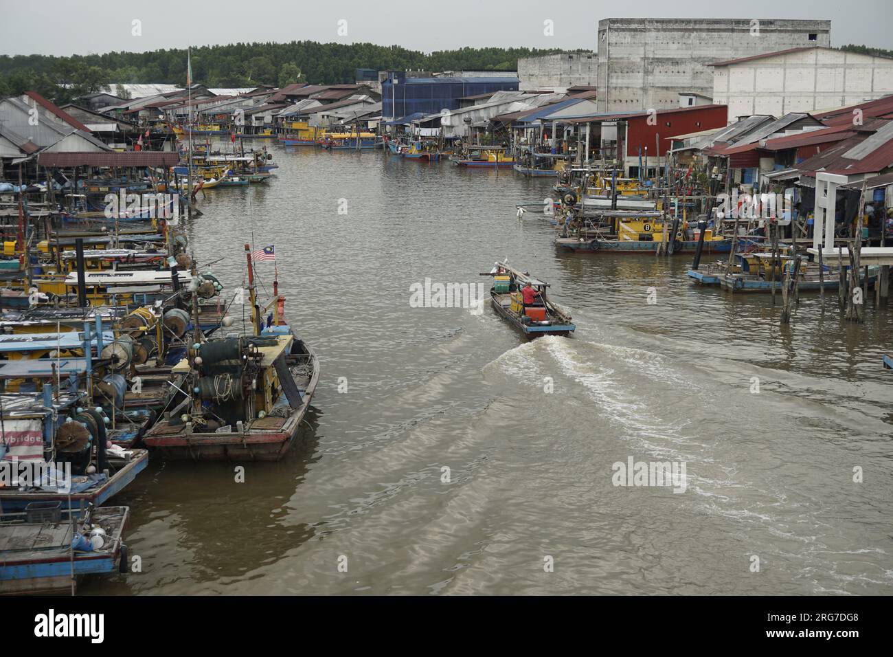 fishing village in Kuala Sepetang, Perak, Malaysia Stock Photo - Alamy