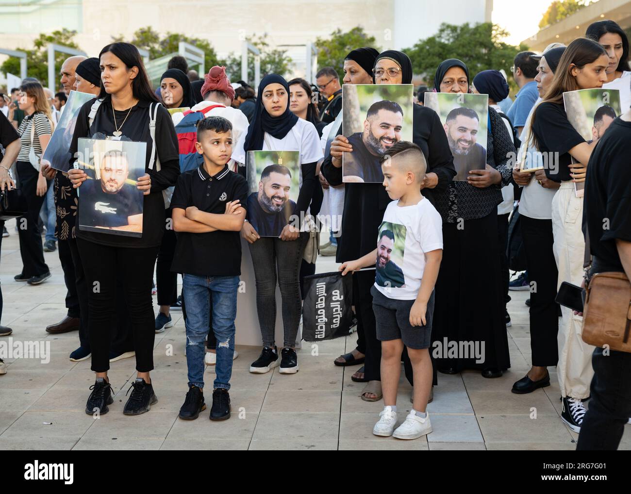 Dead arab hi-res stock photography and images - Alamy