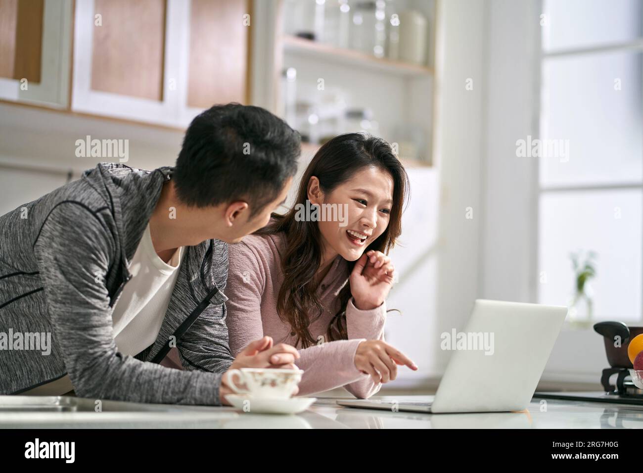 Young taiwanese couple in twenties hi-res stock photography and images - Alamy