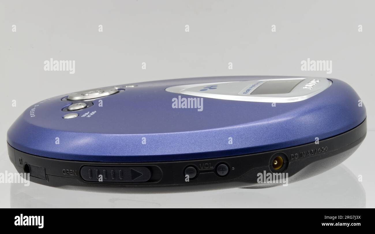 Sony CD Walkman D-NE300 Atract 3Plus Mp3. Vintage Technology Stock ...