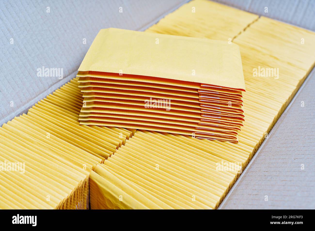 Bubble wrap close up rows hi-res stock photography and images - Alamy