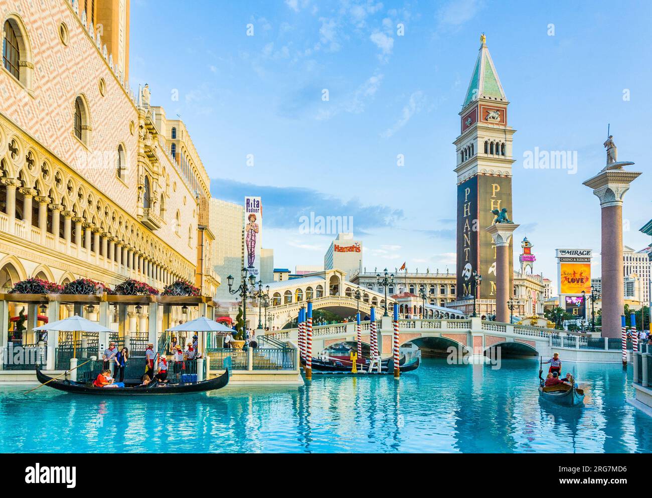 Five diamond hotel hi-res stock photography and images - Alamy