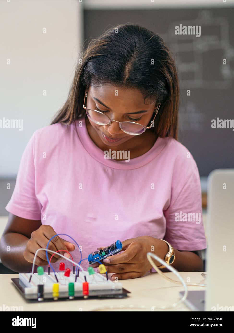 Technical college class hi-res stock photography and images - Alamy