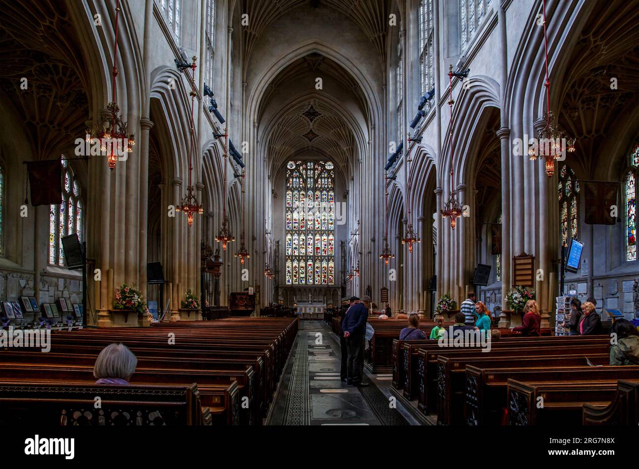 BATH, GREAT BRITAIN - MAY 14, 2014: This is the interior of The Abbey ...