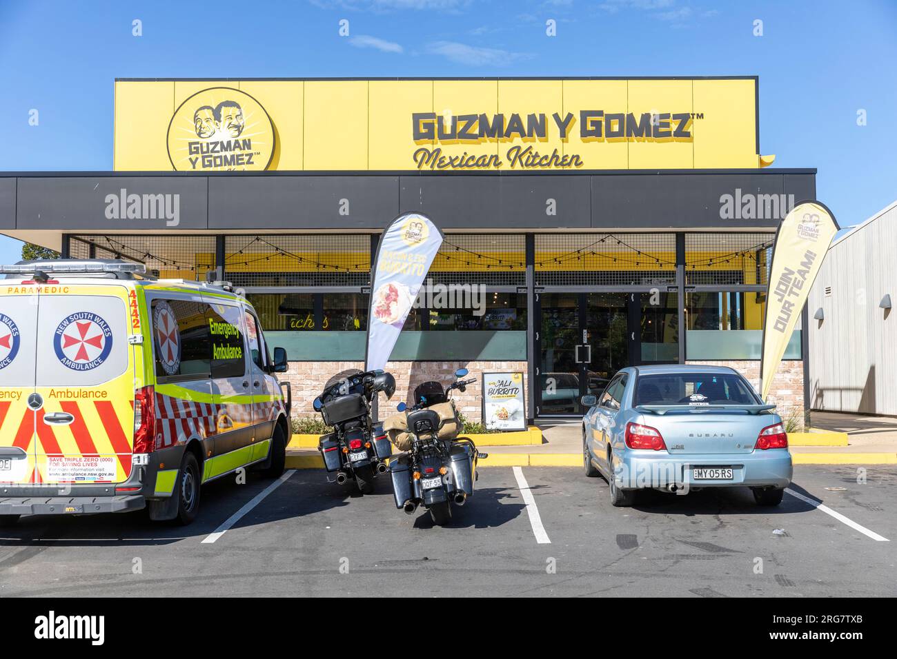 Australian road service centre, food stop and rest breaks, Mexican food ...