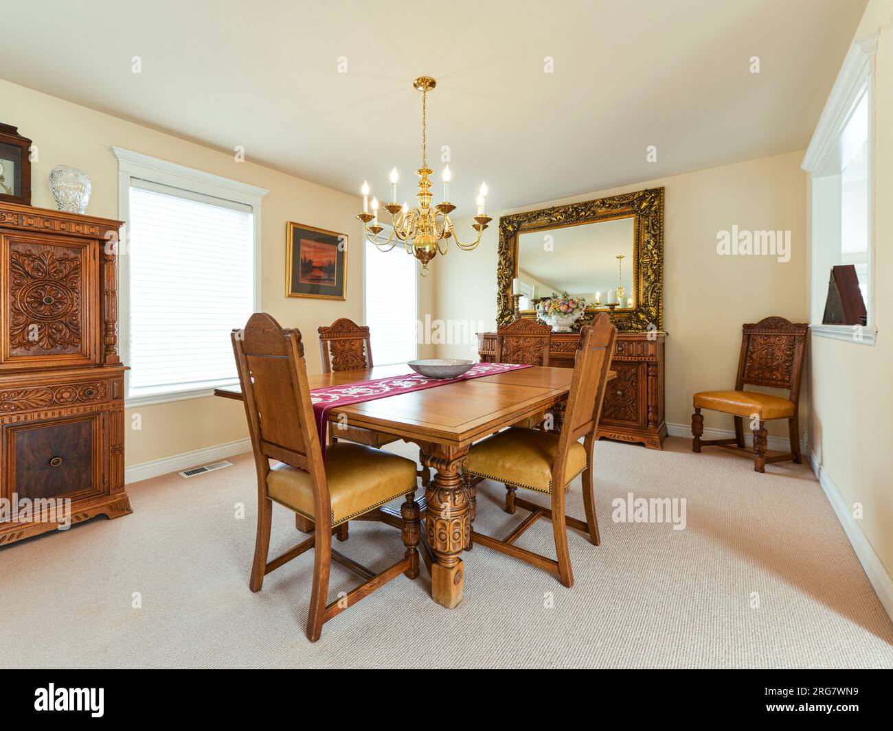 Modern residential luxury dining room interior Stock Photo - Alamy