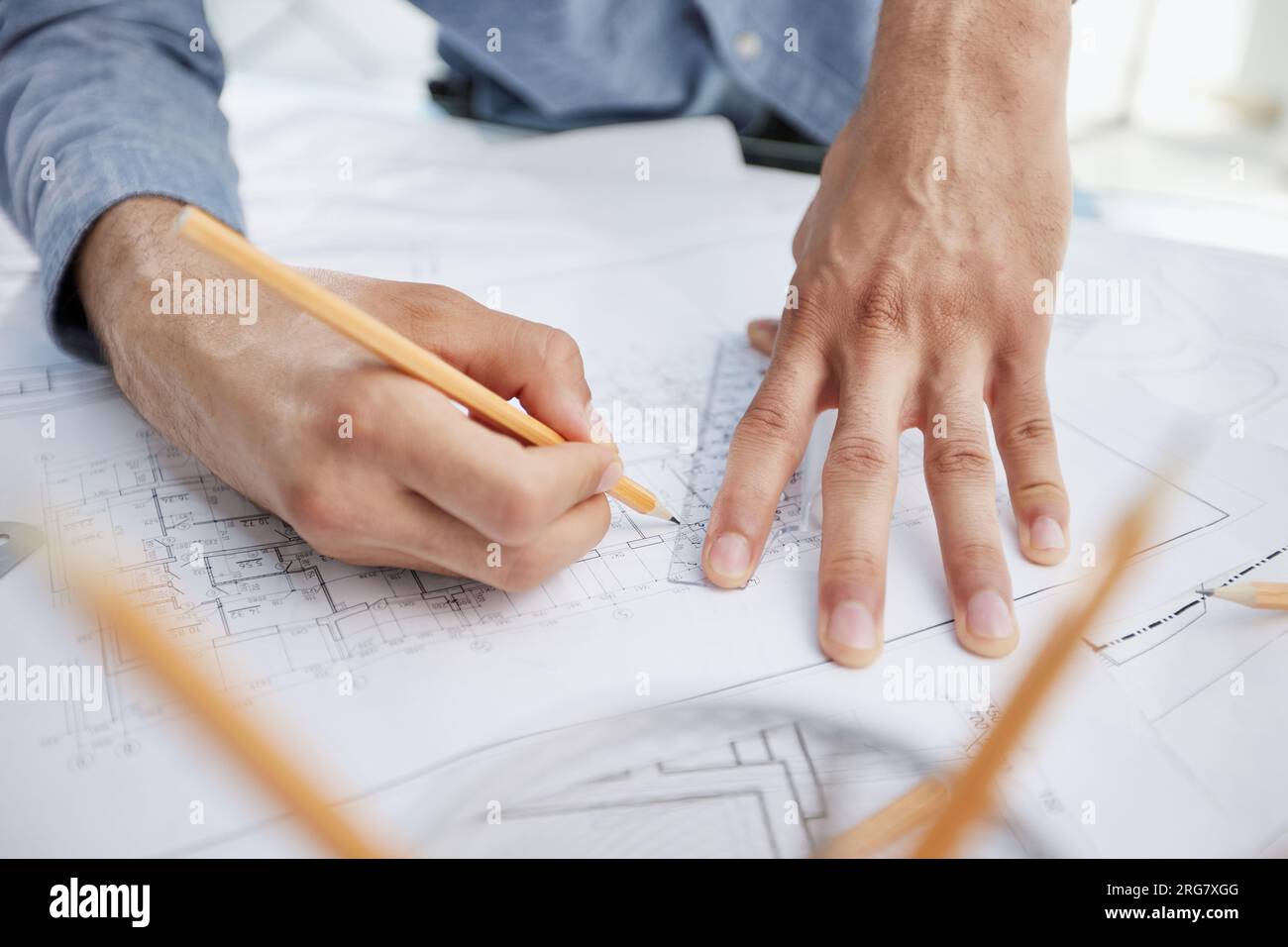 Engineer designs works according to drawings and collaborates in ...