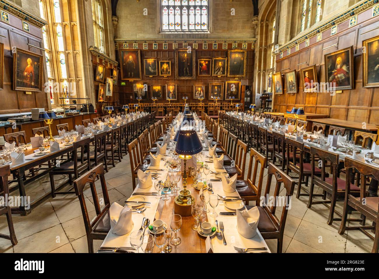 Christ church college dining hall hi-res stock photography and images ...