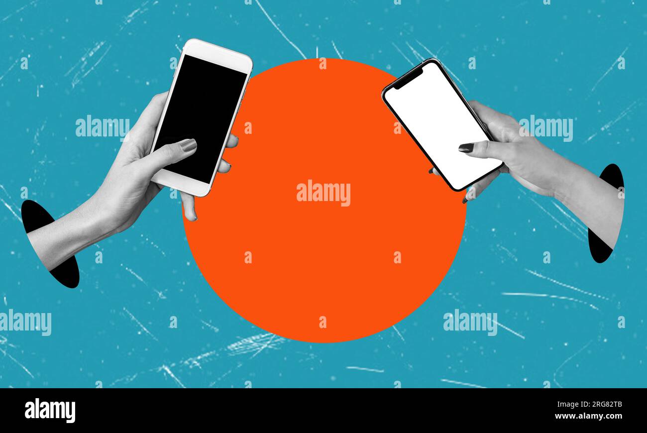 Hands holding cell phones hi-res stock photography and images - Alamy