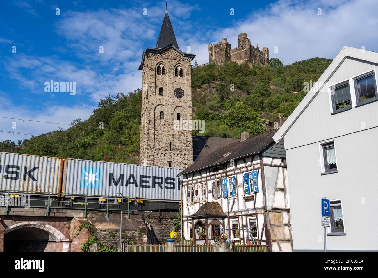 Upper Middle Rhine Valley, railway line on the right bank of the Rhine ...