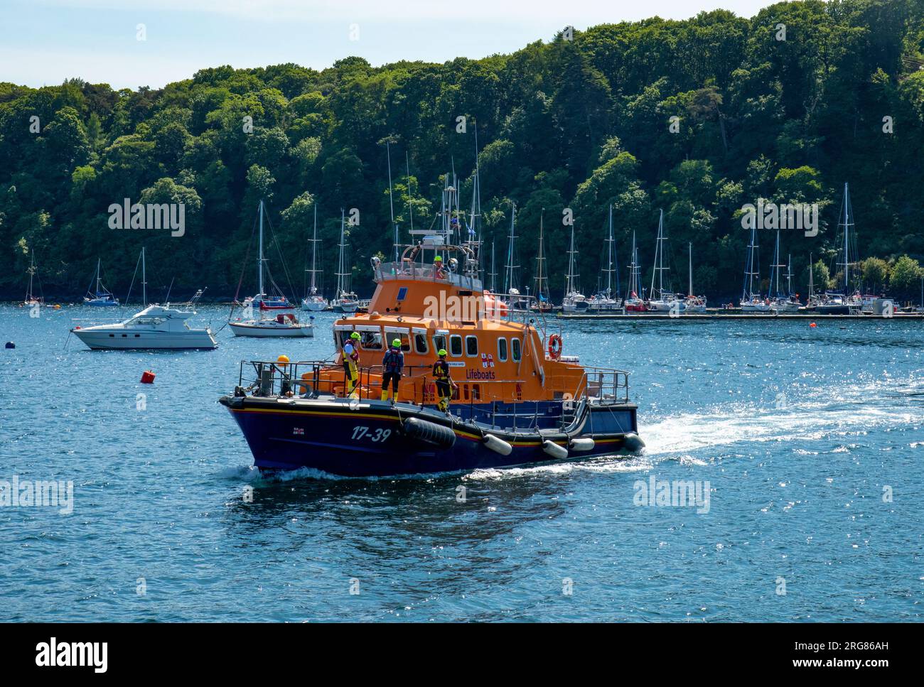 Tobermory boat hi-res stock photography and images - Alamy
