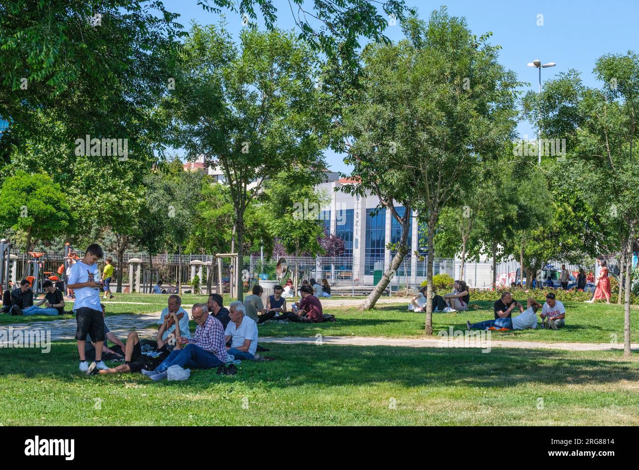 Istanbul, Turkey, Türkiye. Uskudar, People Relaxing in Municipal Park ...