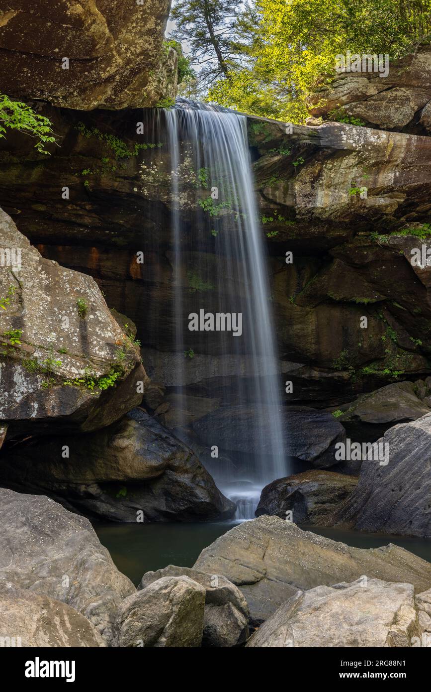 Eagle Falls - A waterfall on a side of a gorge Stock Photo - Alamy
