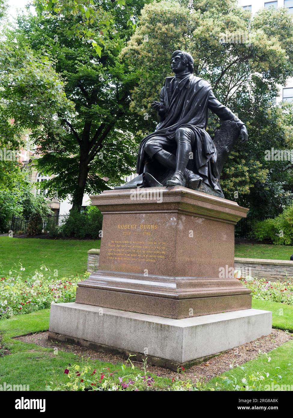 A statue of the famous Scottish poet Robert Burns in Victoria ...