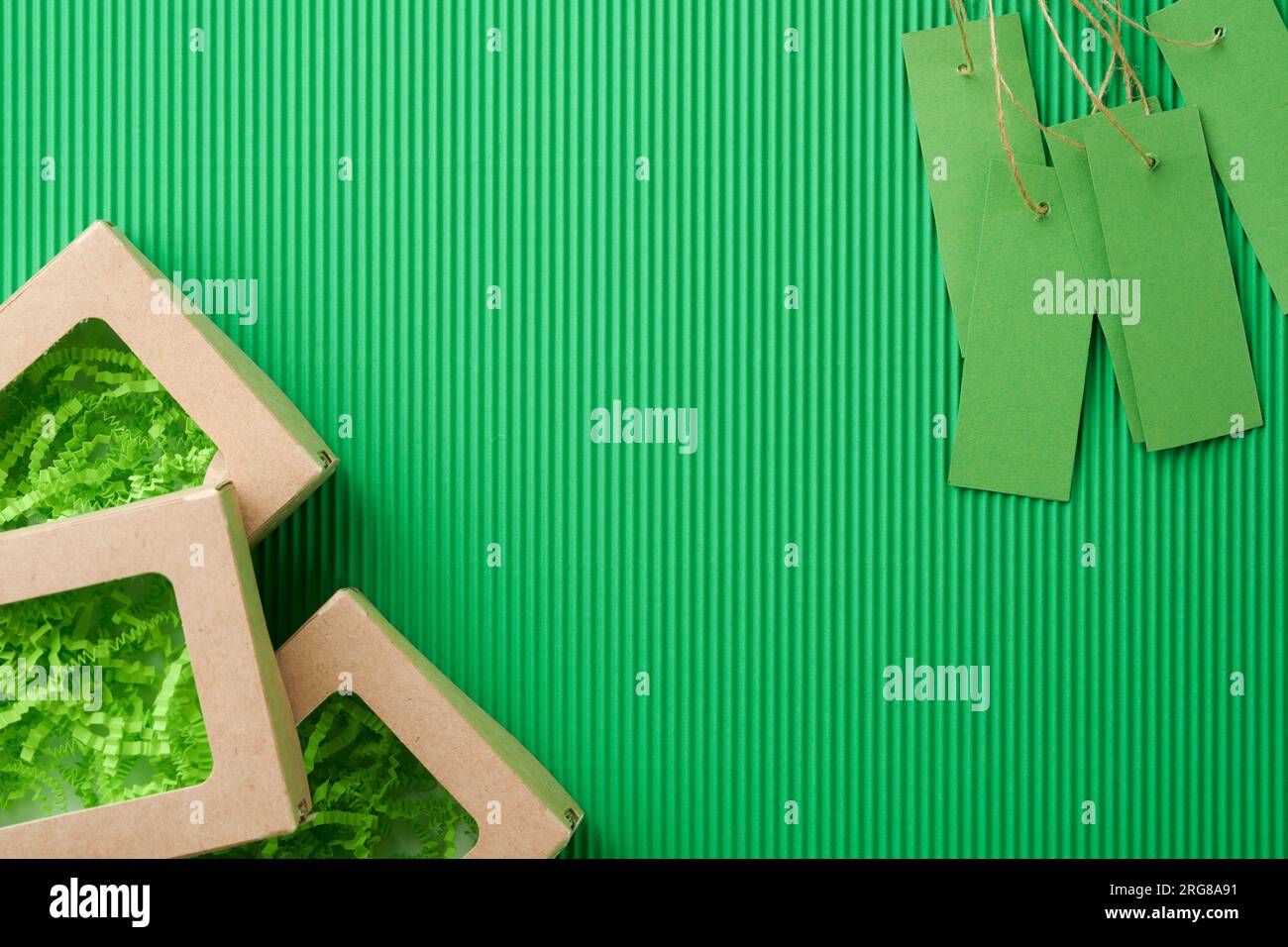 Green Friday backgrounds mock up. Sale Tag on green background. Paper ...