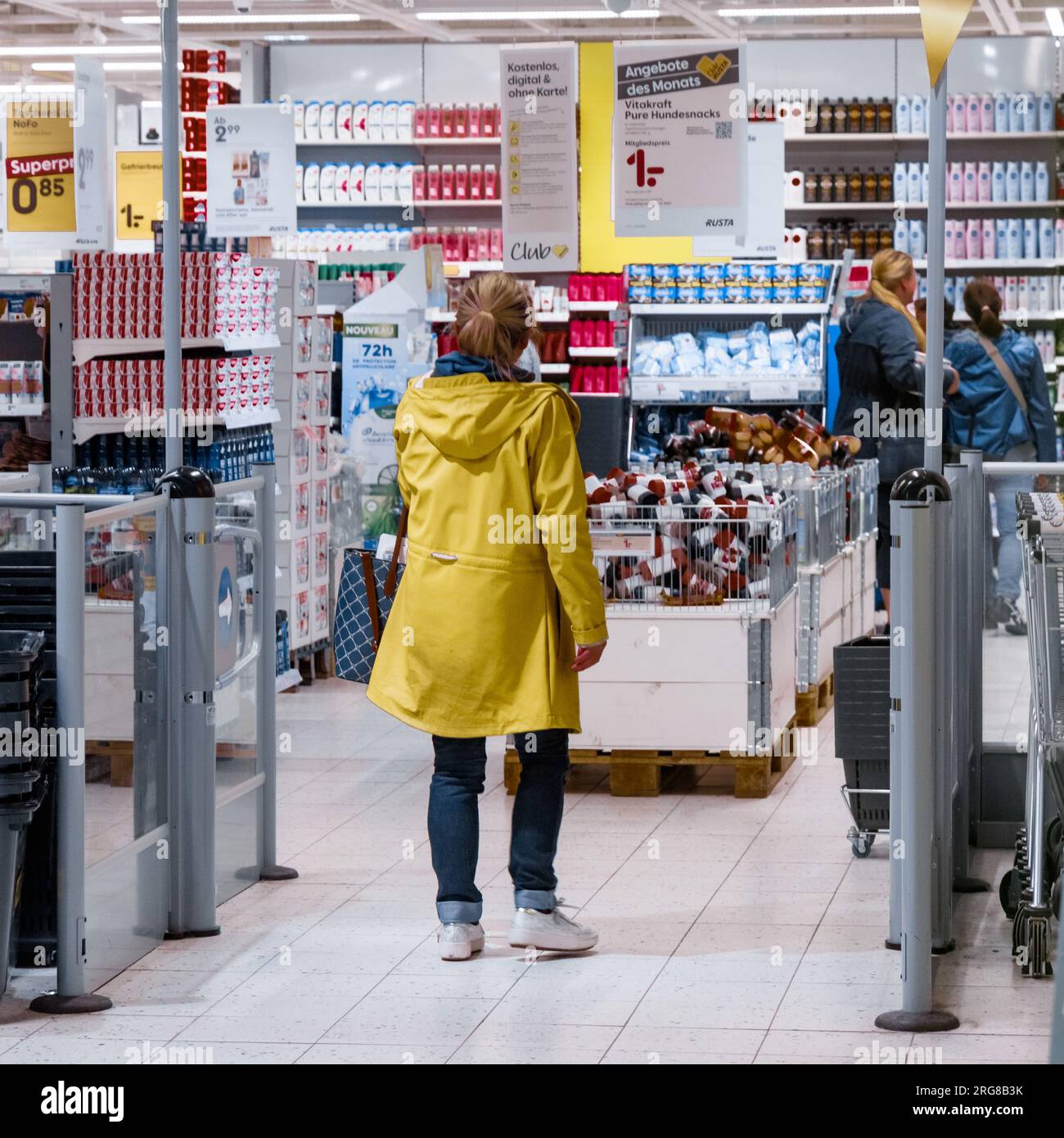 Collective bargaining shop hi-res stock photography and images - Alamy