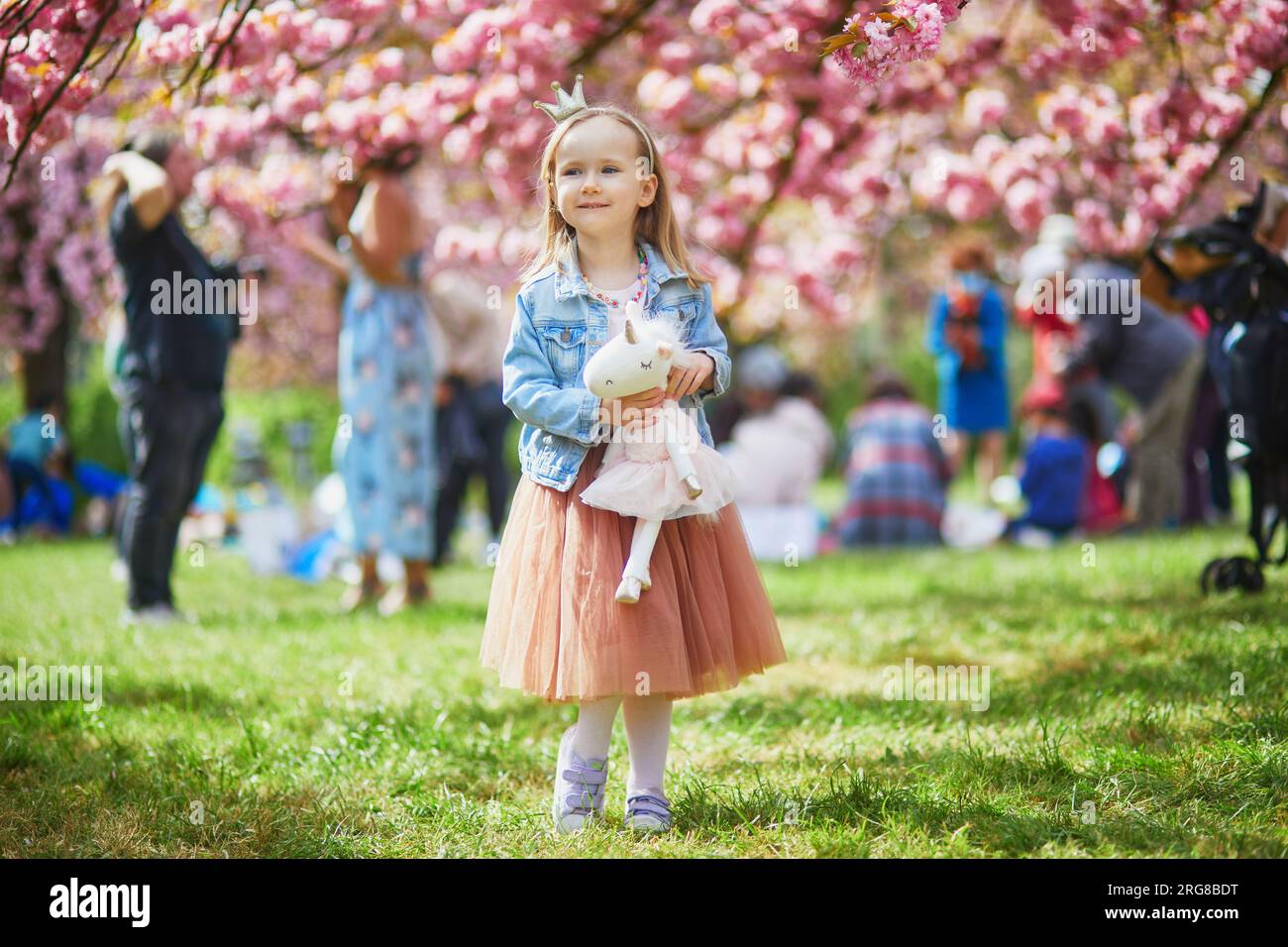 Girl in pink skirt hi-res stock photography and images - Alamy