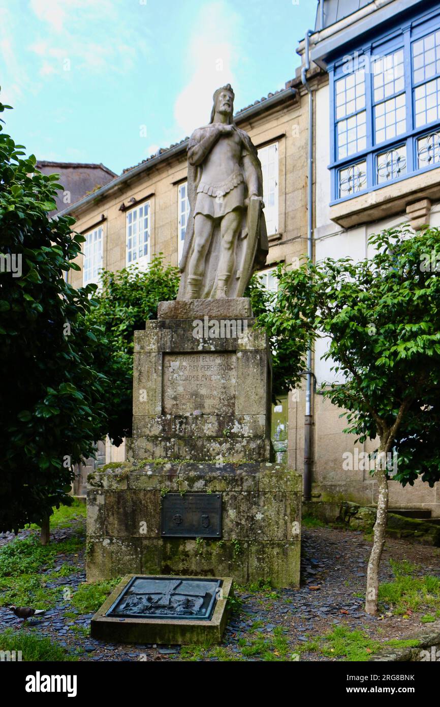 Tomb of king alfonso hi-res stock photography and images - Alamy