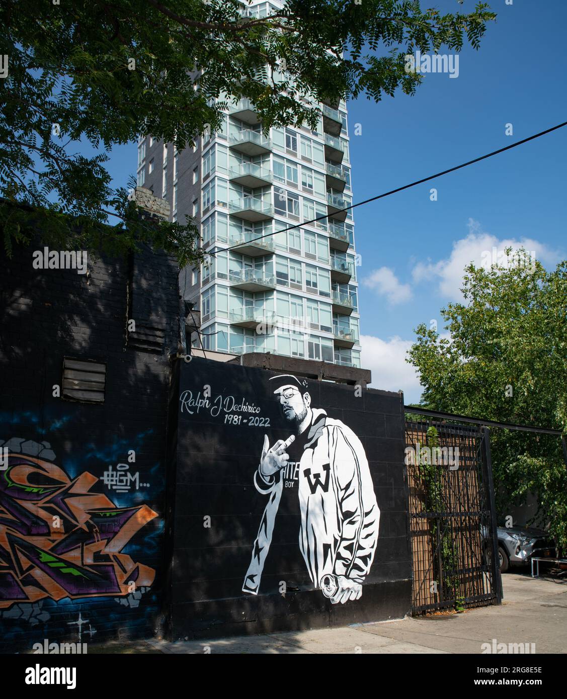 Gentrification of nyc hi-res stock photography and images - Alamy