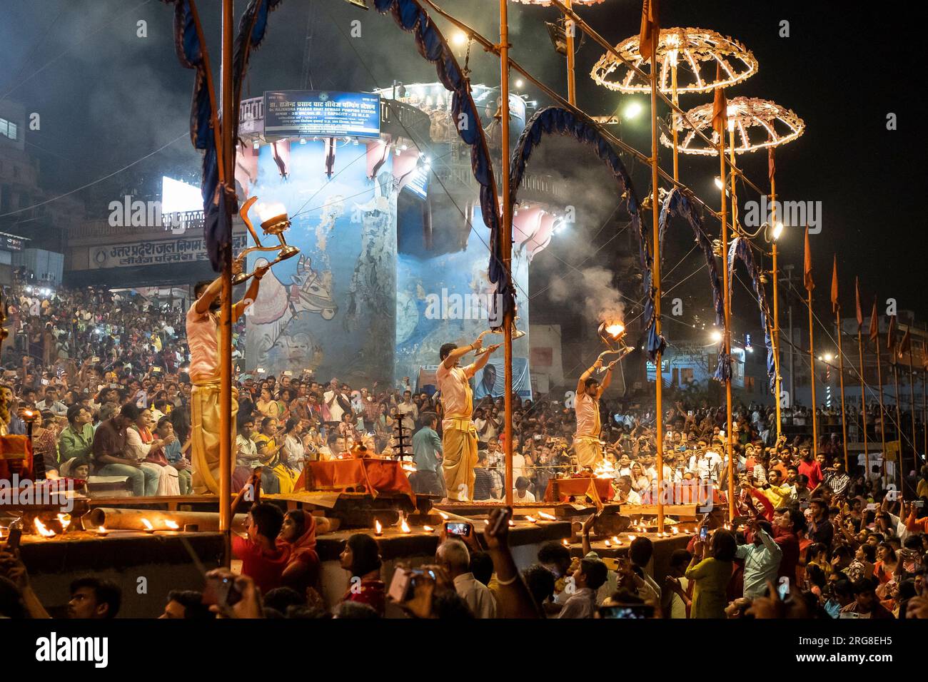 India and crowd 2023 hi-res stock photography and images - Alamy