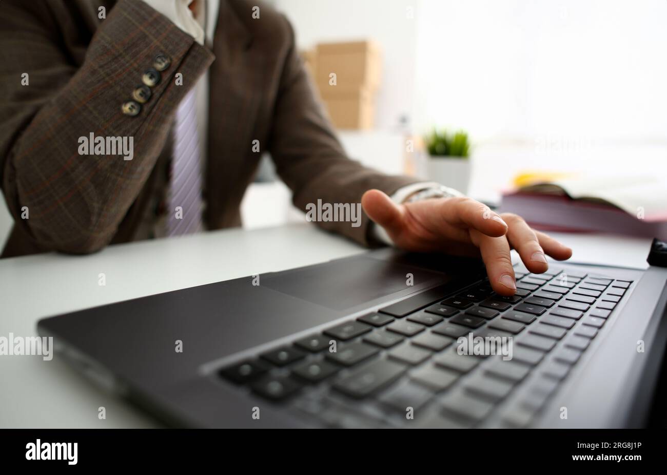Male arms businessman typing text hi-res stock photography and images ...