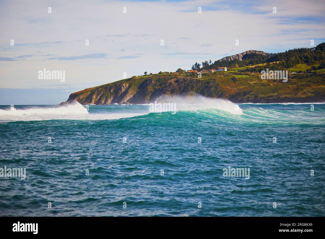 Mundaka surf hi-res stock photography and images - Alamy