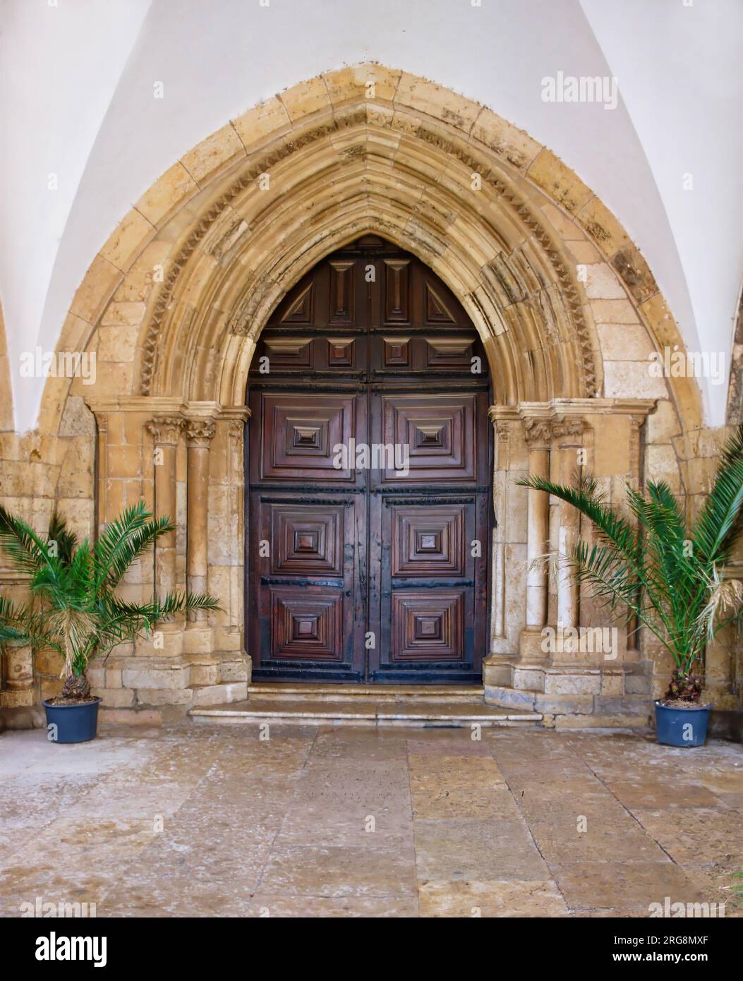 Portugal. The Cathedral of Faro (Se de Faro) is a Roman Catholic ...