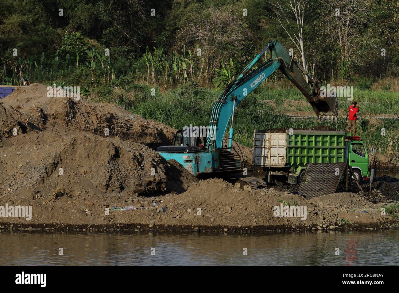 Indonesia sand truck hi-res stock photography and images - Alamy