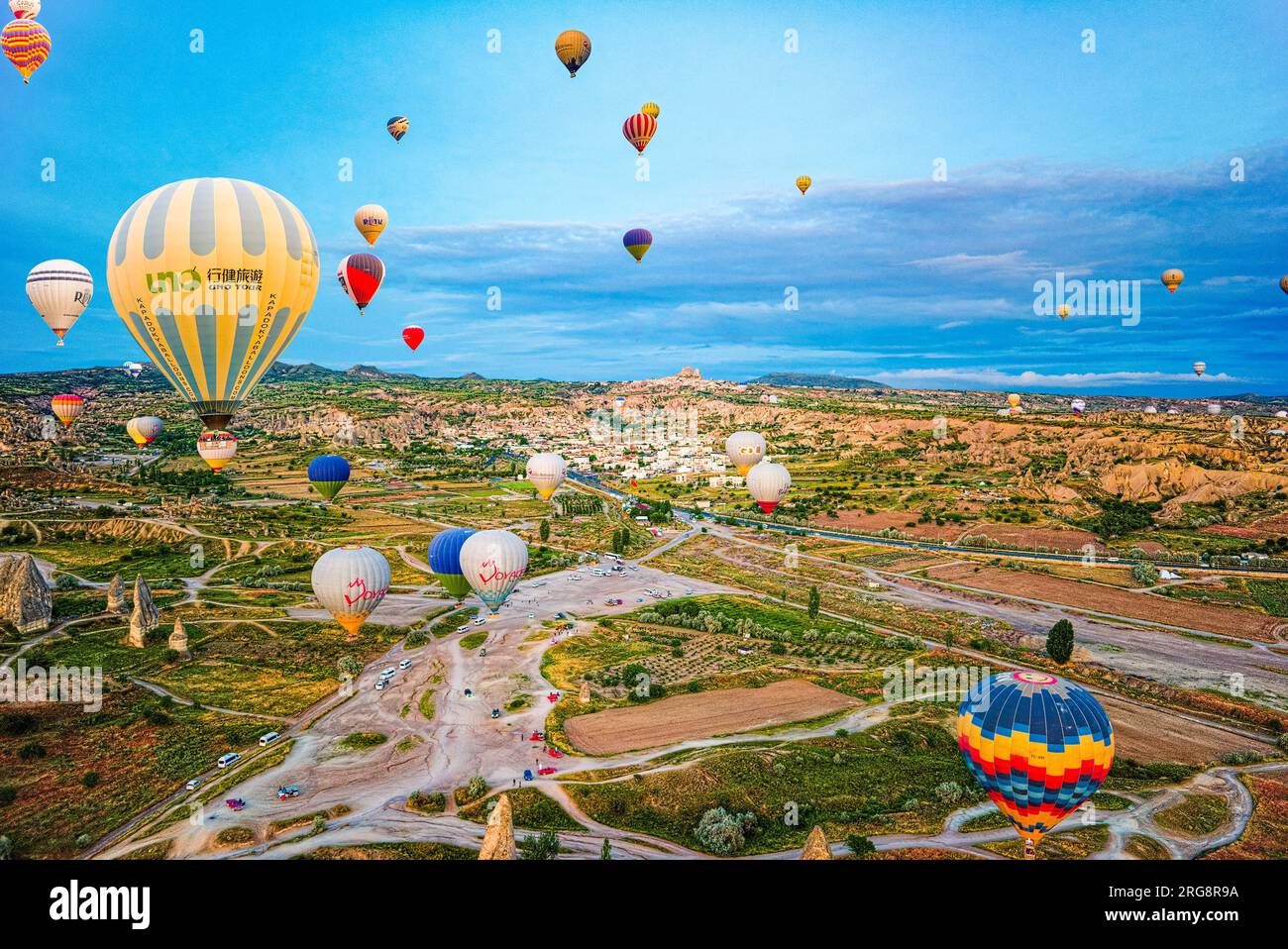 Unreal views of sunset hi-res stock photography and images - Alamy