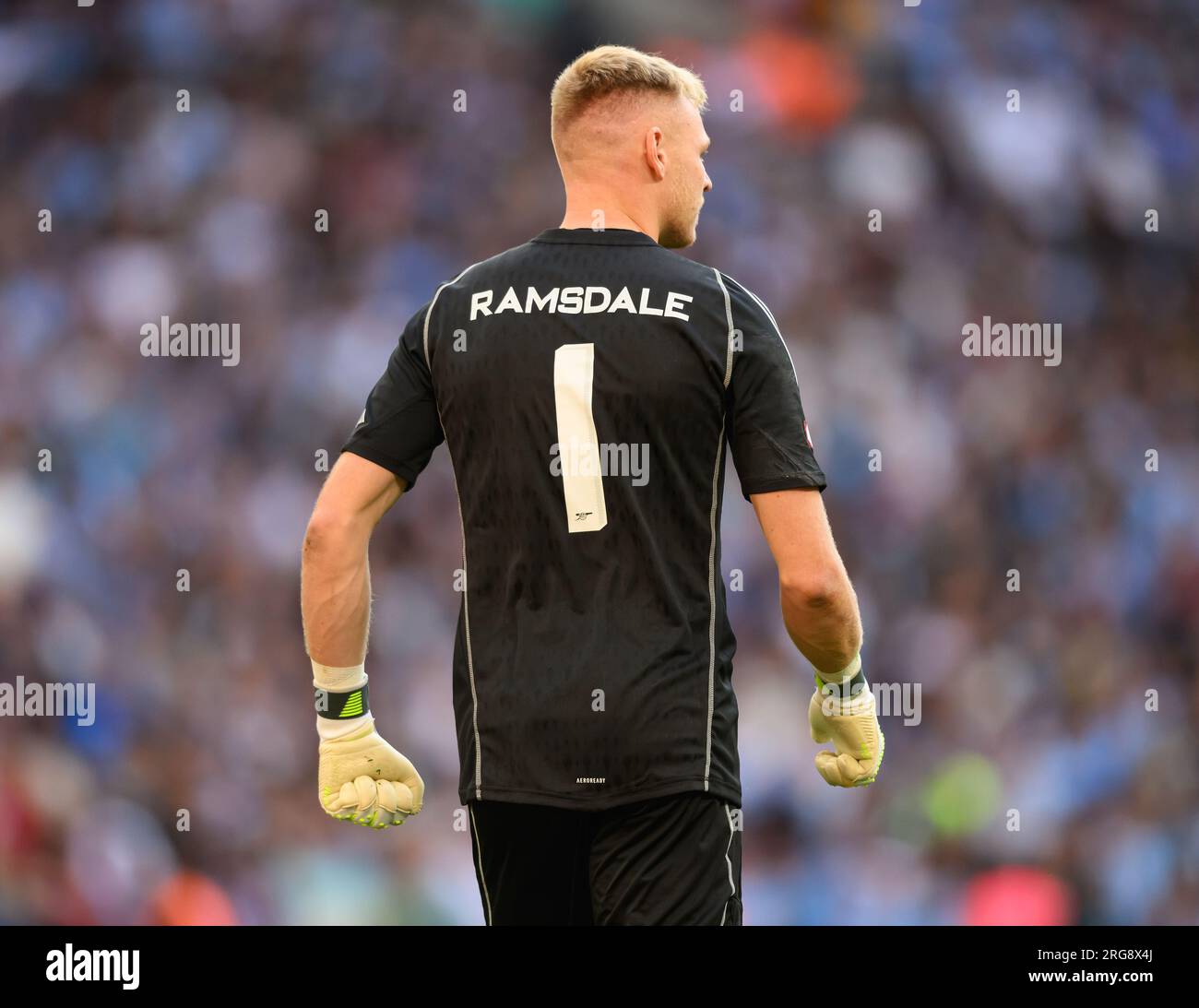 Ramsdale fa community shield hi-res stock photography and images - Alamy
