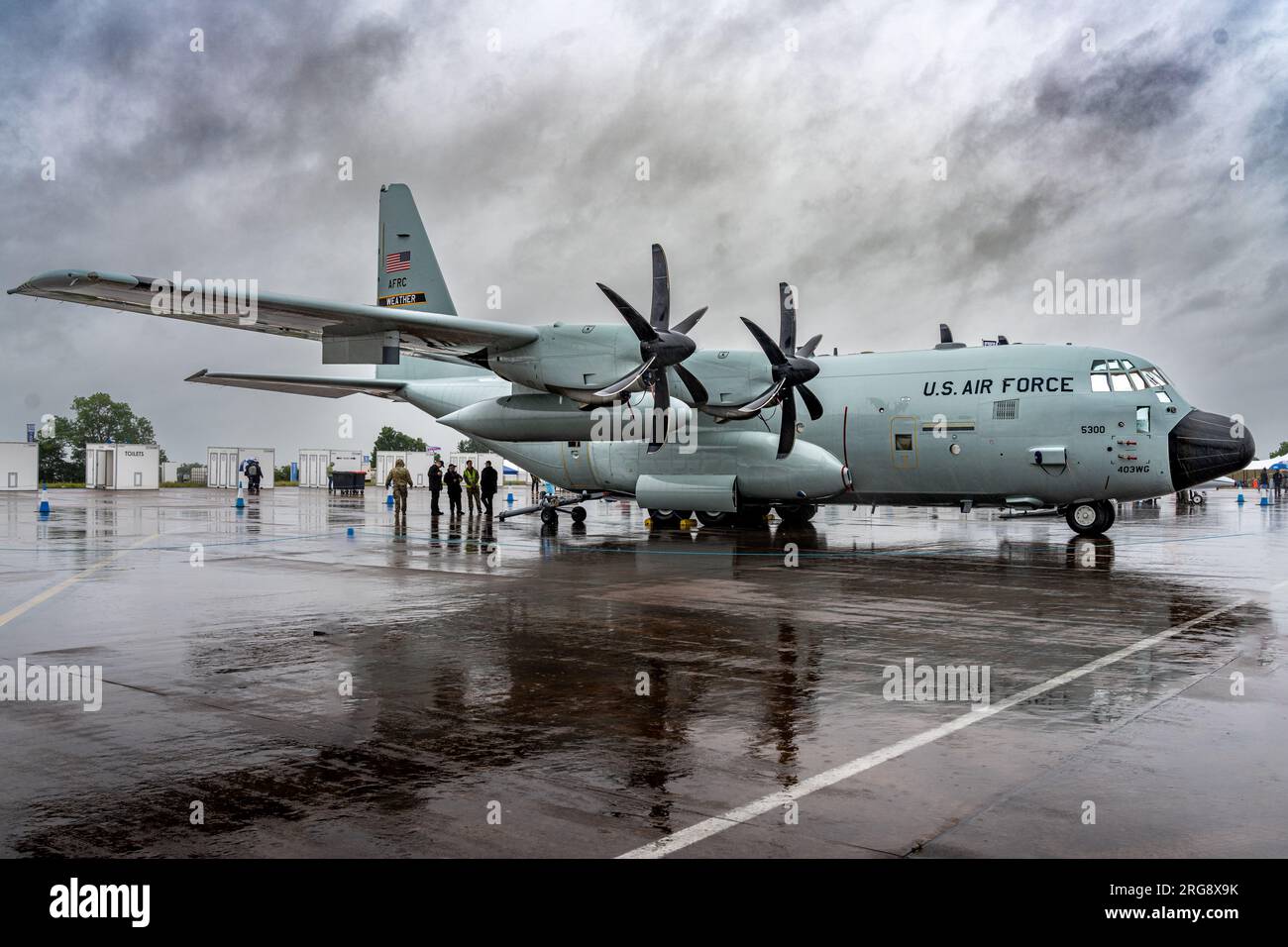 Lockheed WC-130 Weatherbird Stock Photo - Alamy