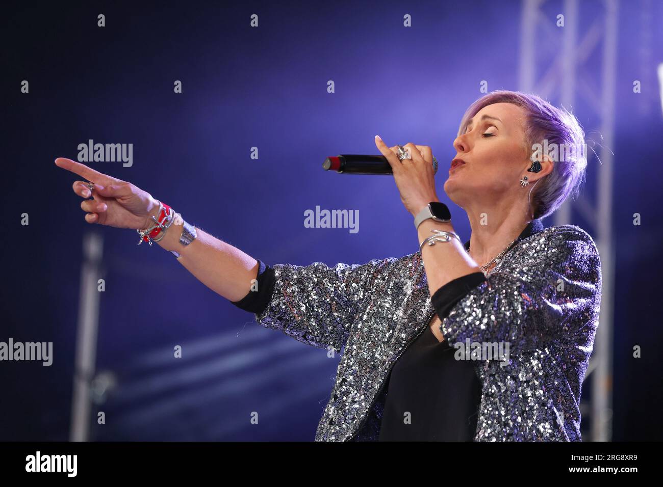 Alison Wheeler of the band The South during their performance at ...