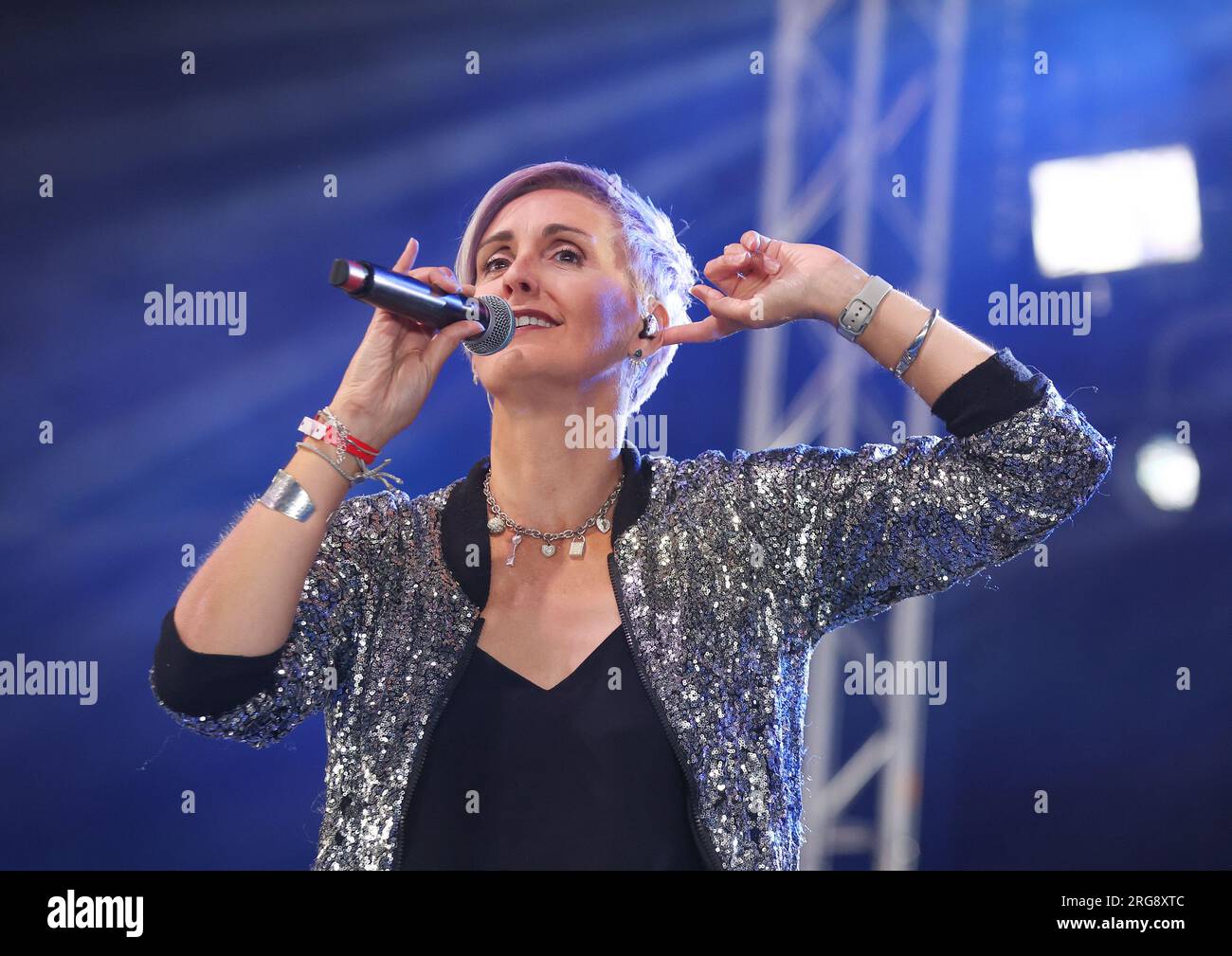Alison Wheeler of the band The South during their performance at ...