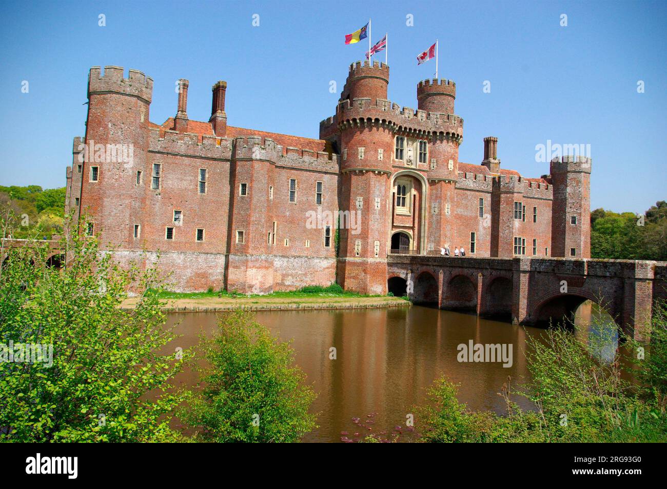 Bridge across moat from hi-res stock photography and images - Alamy