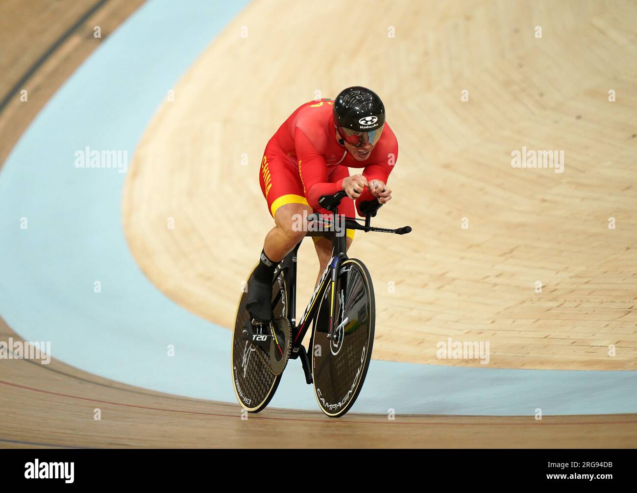 China's Chenxi Xue in the Men Elite 1km Tim Trial qualification race ...