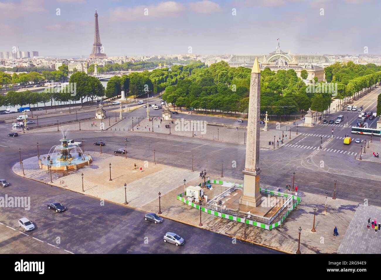 Place de la concorde aerial hi-res stock photography and images - Alamy
